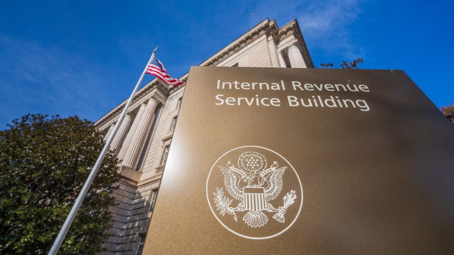 Waiting for Your Tax Refund? These Are the Exact Dates the IRS Says You ...