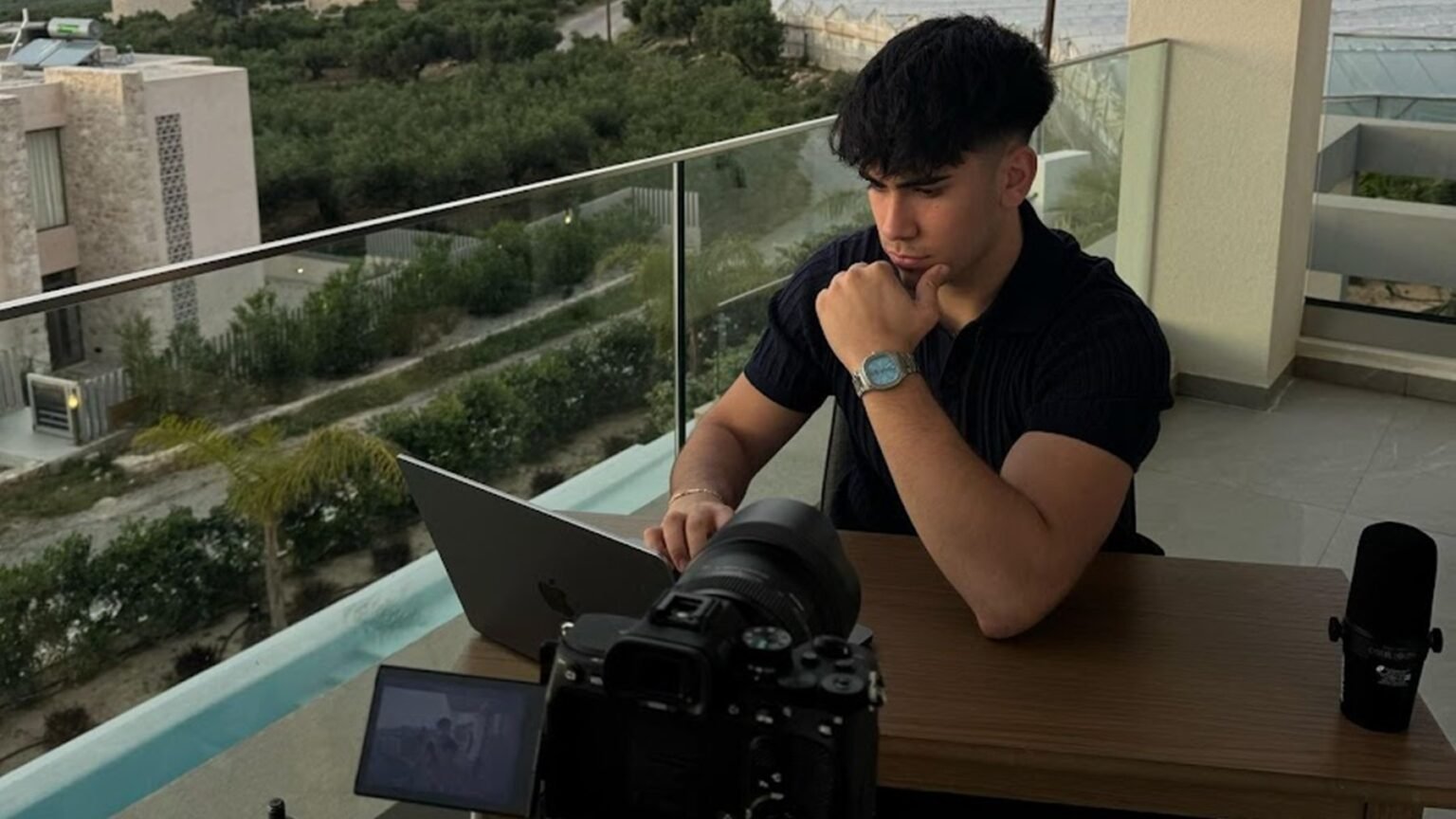Eric Alanis, youtuber: "Así es como genero más de 10.000 euros limpios ...